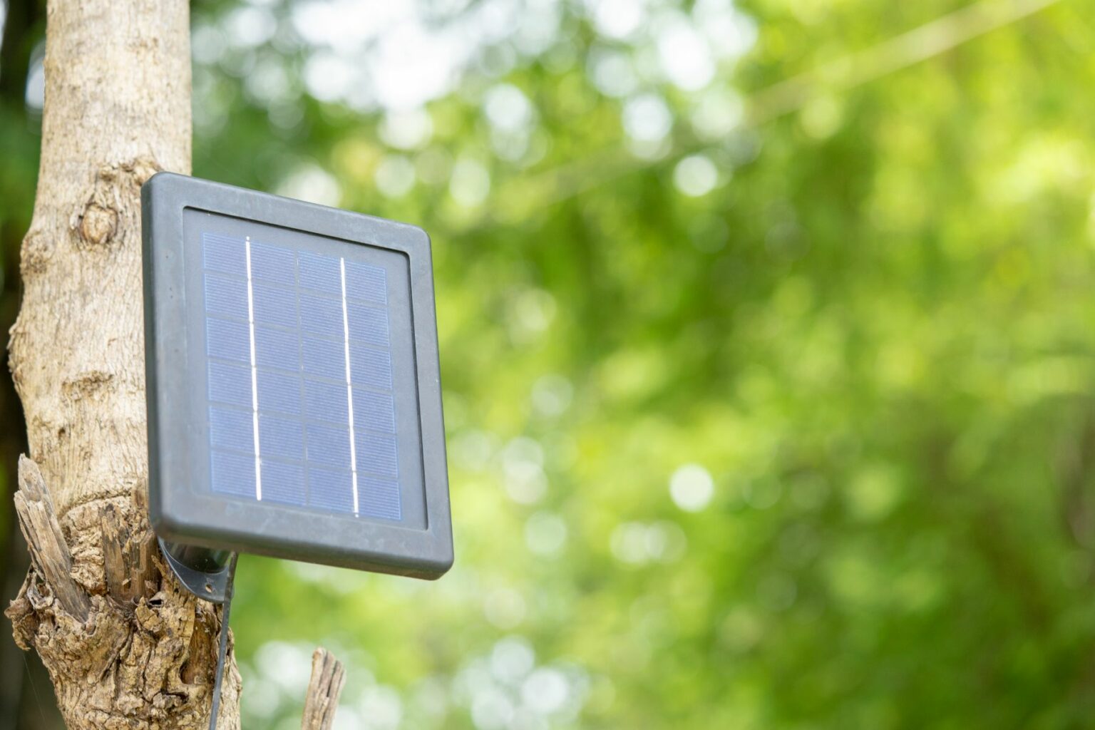 Small Solar Panels: What Are The Types of Panels Available?